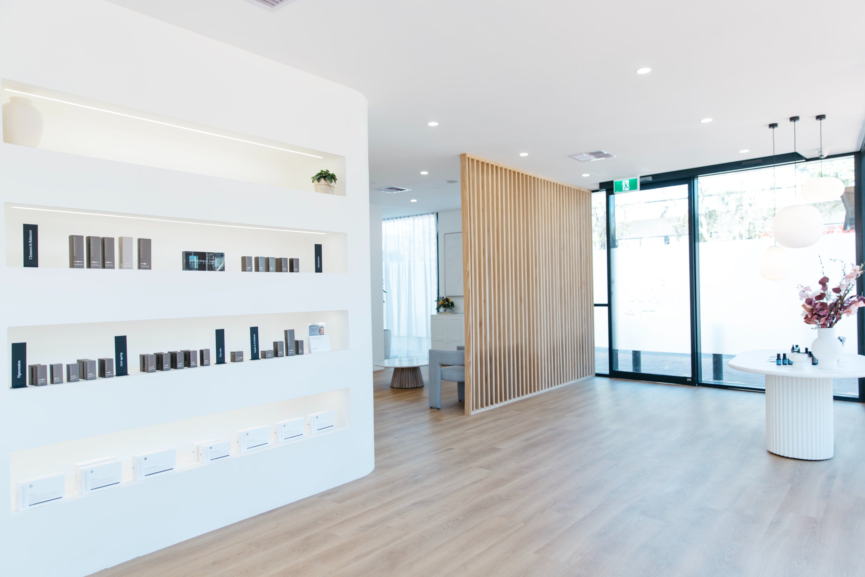 Contact – One-Clinic